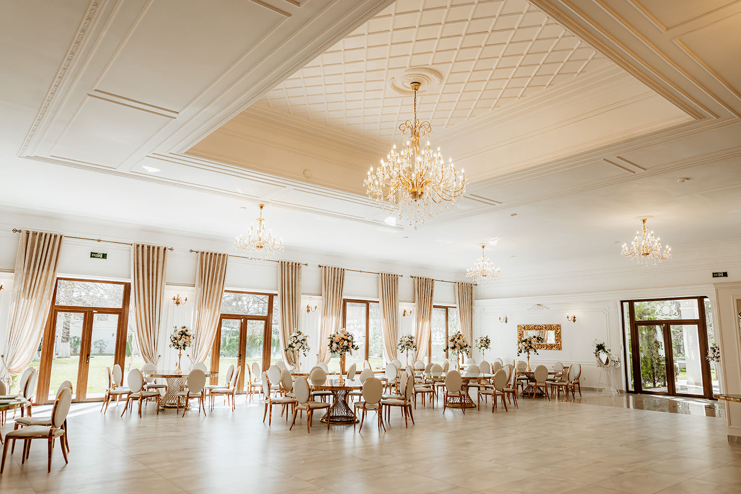 Galerie fotografii Saloane Evenimente Cernica Events - Locatia de vis