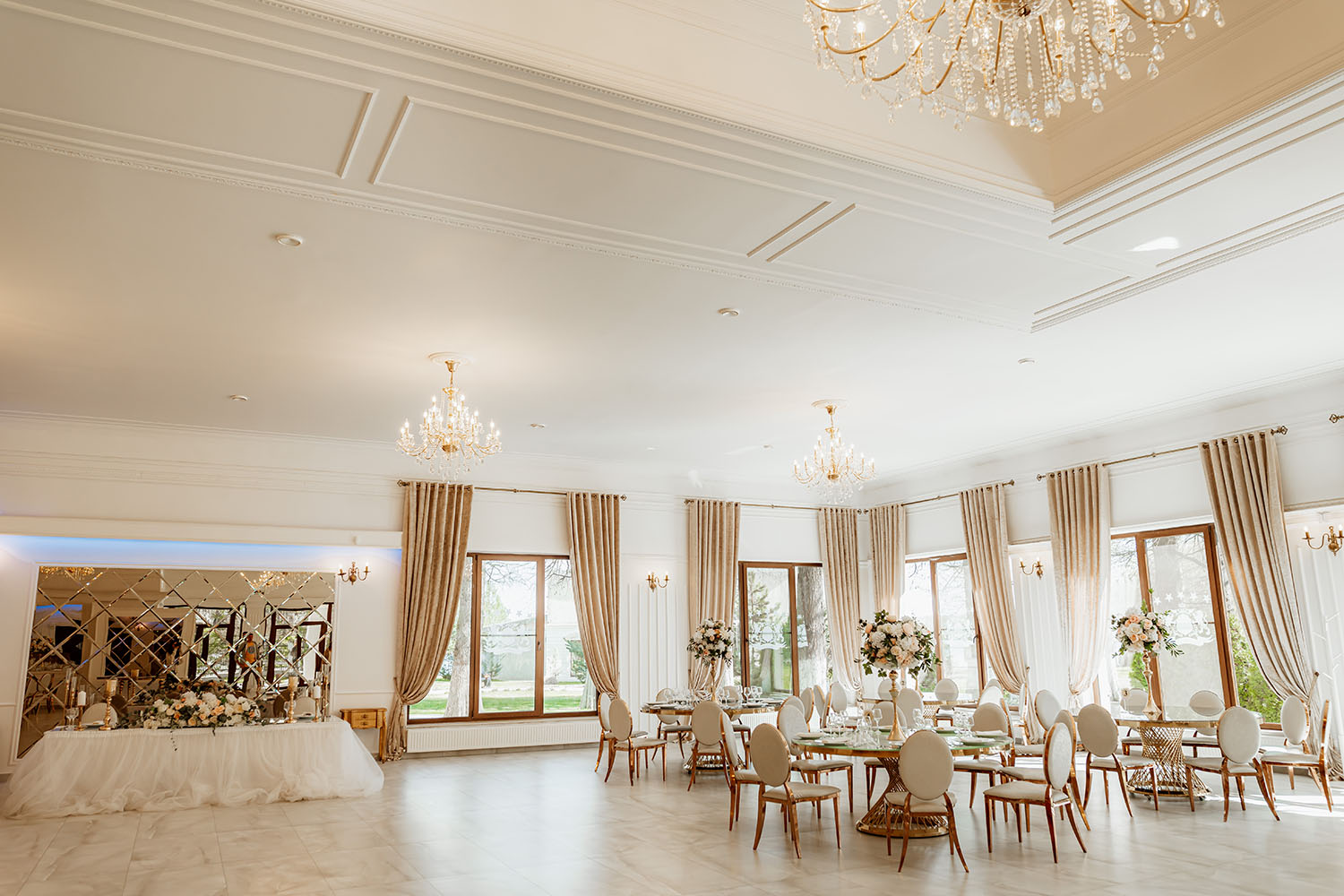 Galerie fotografii Saloane Evenimente Cernica Events - Locatia de vis